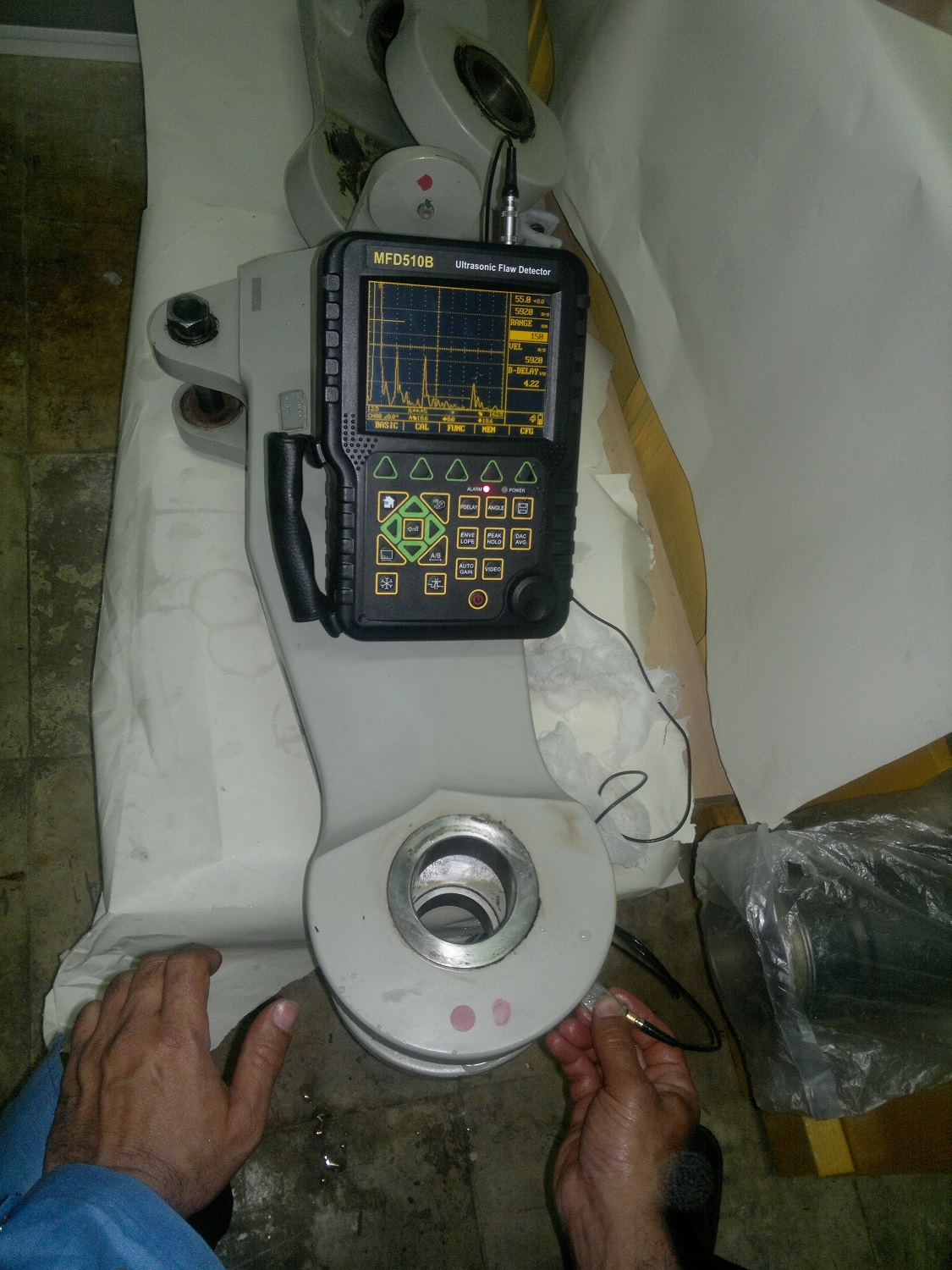 Ultrasonic Testing - Aram Azmoon